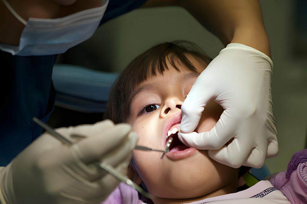 Serba-serbi Cabut Gigi Anak, Orang Tua Harus Tahu! - Klinik Gigi SATU ... Serba-serbi Cabut Gigi Anak, Orang Tua Harus Tahu! - Klinik Gigi SATU ...